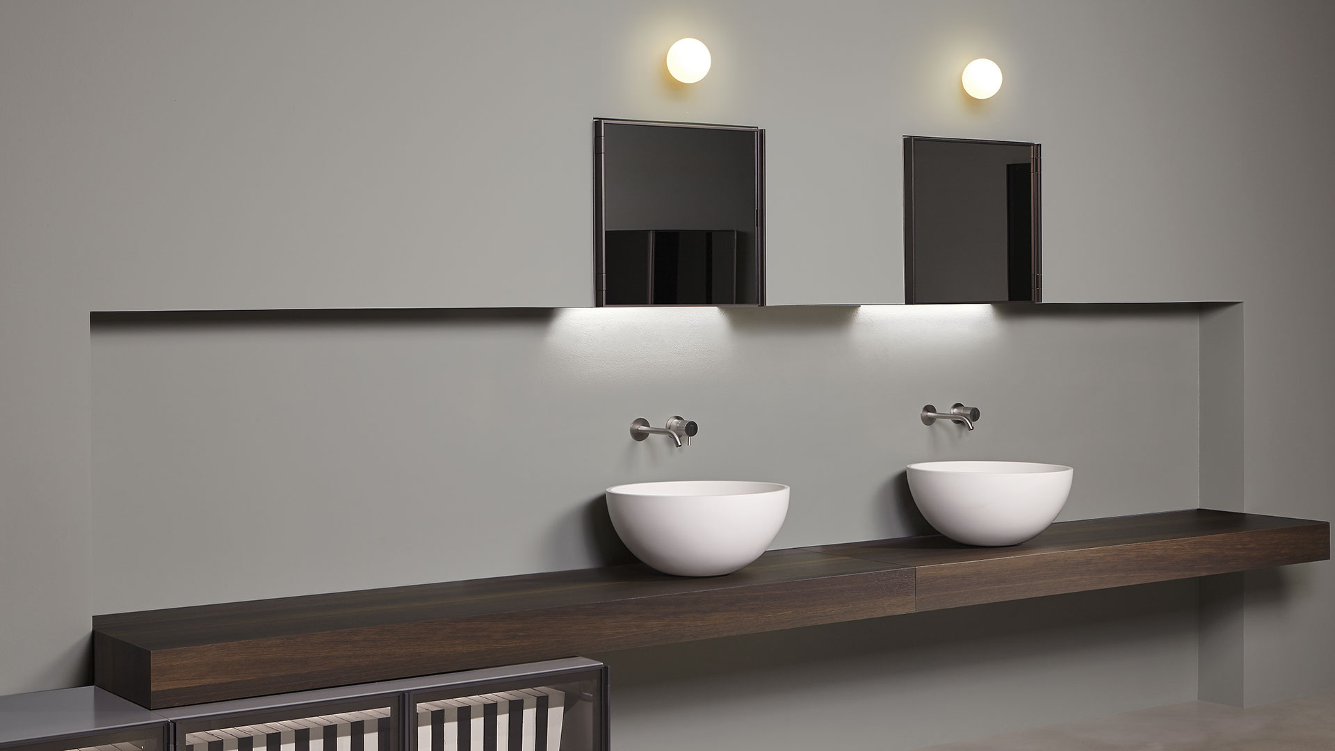 Bespoke bathroom mirror - Antonio Lupi